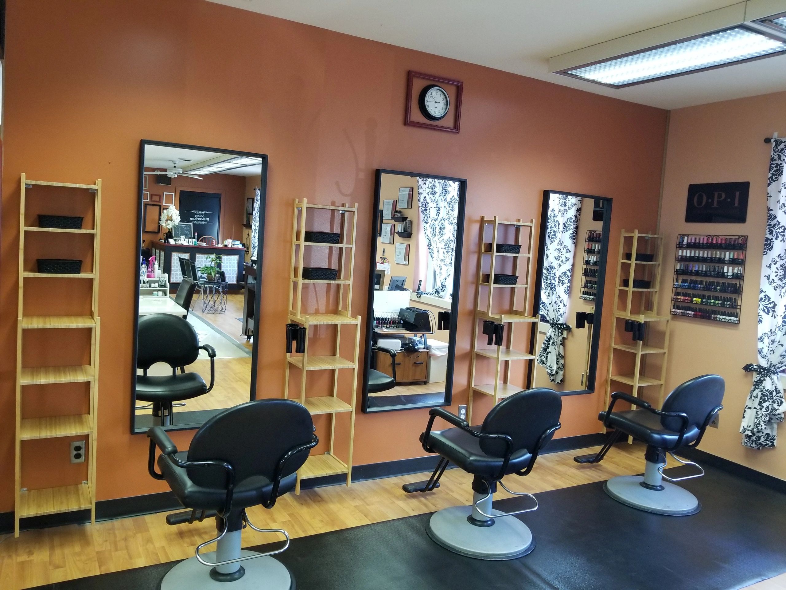 Salon Millennium